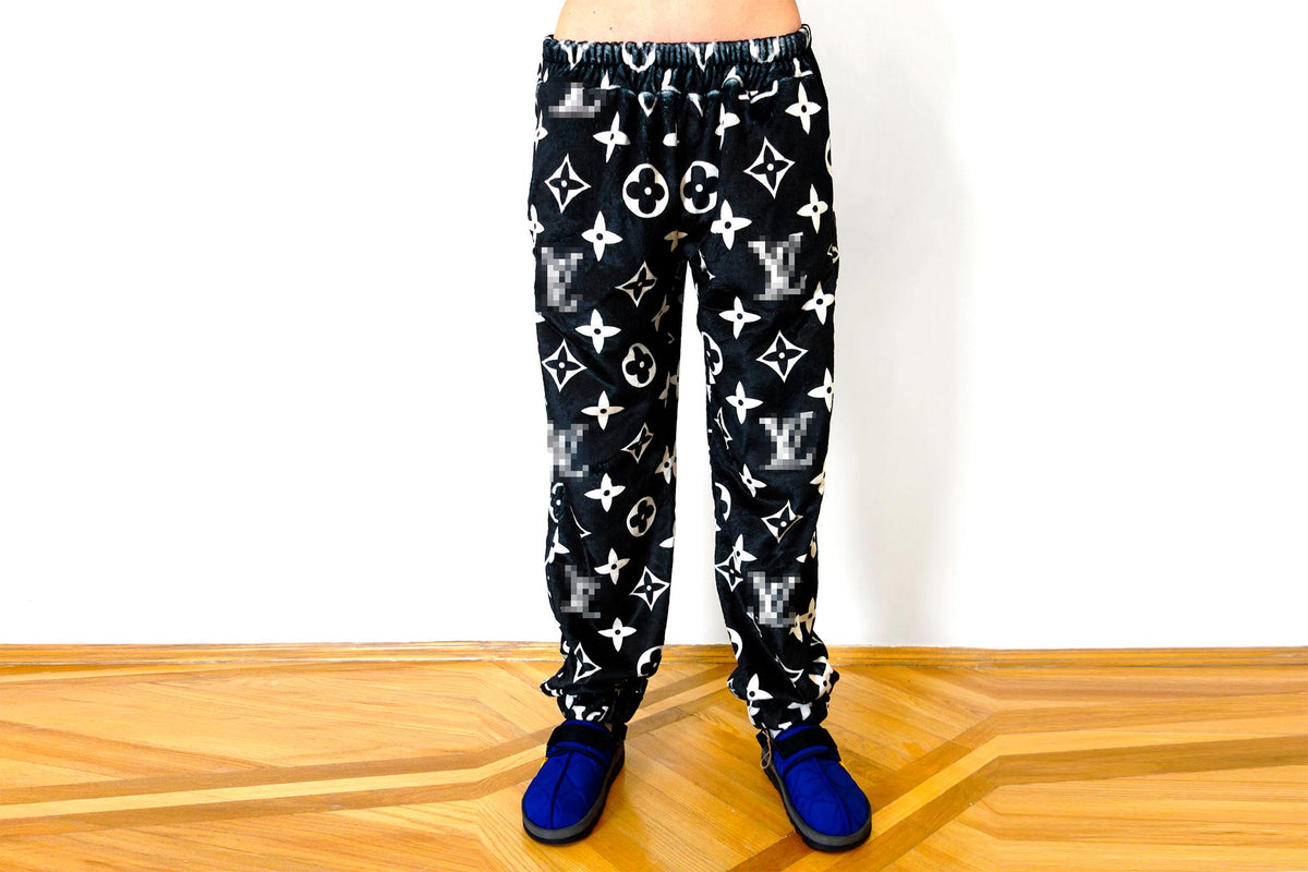 Cozy black faux fur Pants with a white monogram print – logofabrics